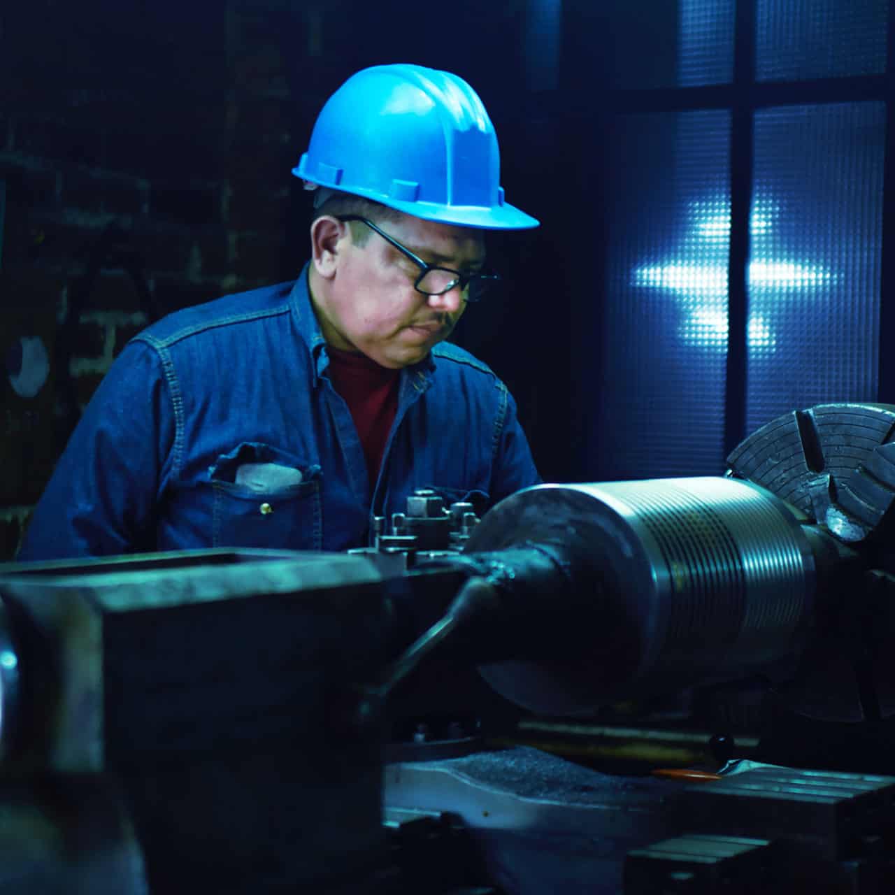 32 Solutions to HR Challenges In the Manufacturing Industry 32 Solutions to HR Challenges In the Manufacturing Industry